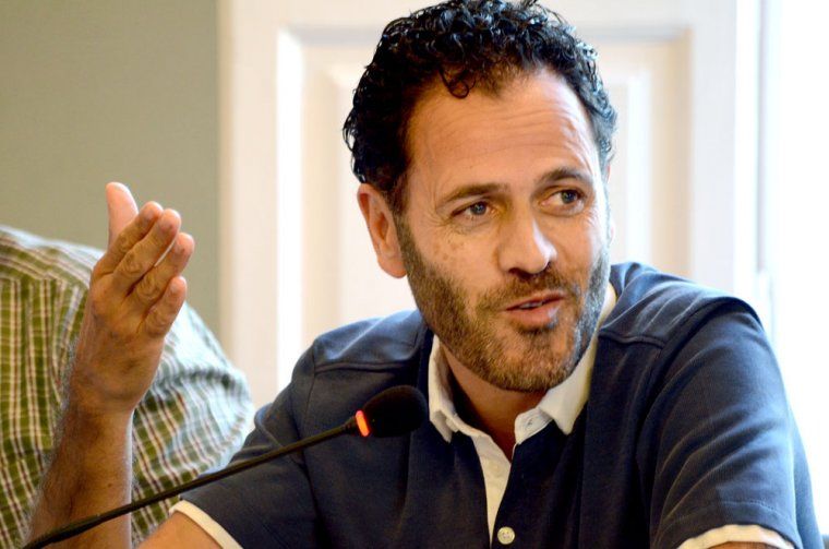 La Policia continua requisant material i identifica un altre regidor d'ERC