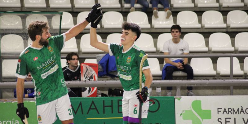 El Cerdanyola CH aprofita l'empat del SHUM per posar-se a un punt del ...